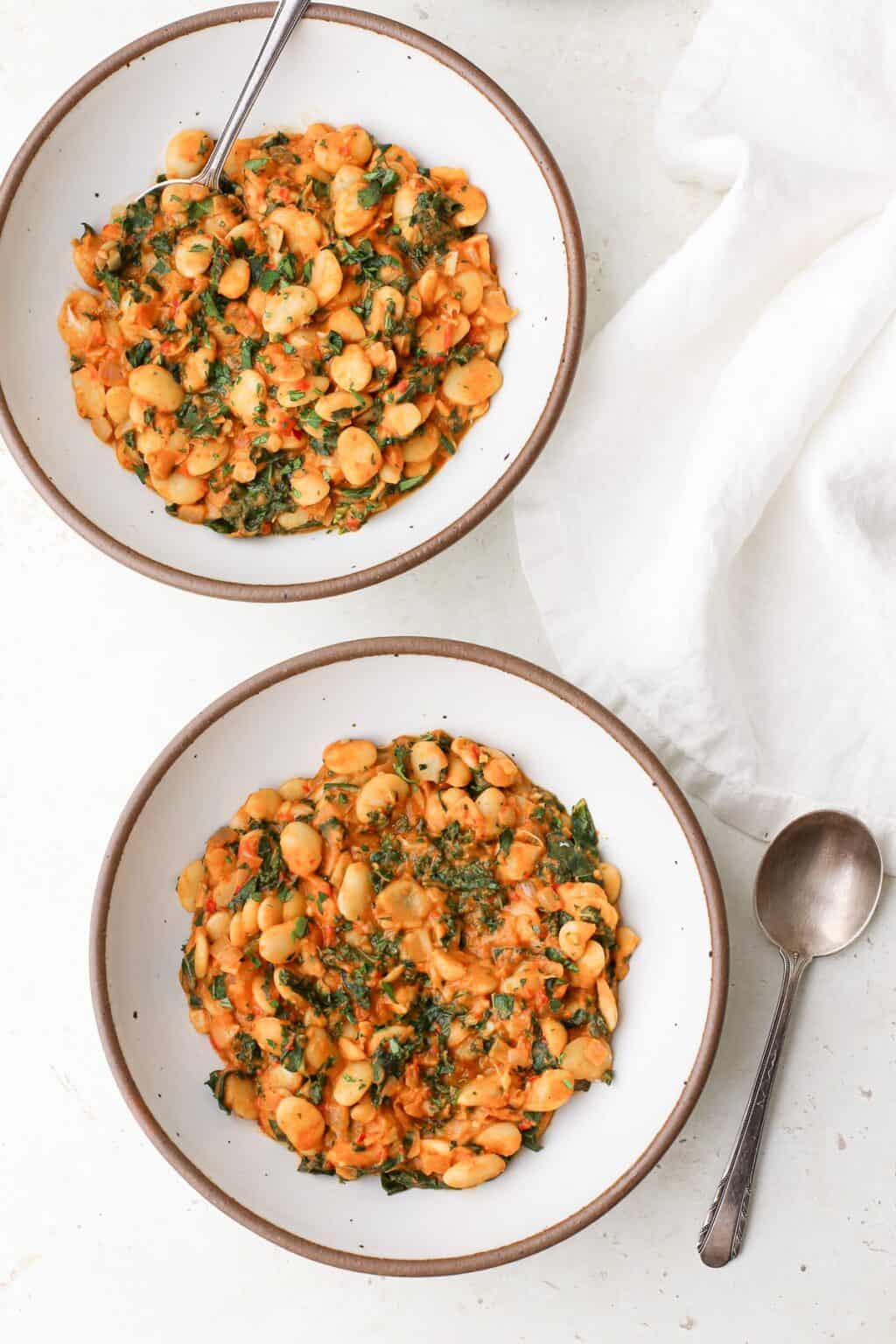 15 Minute Creamy Harissa Butter Beans - A Nourishing Plate