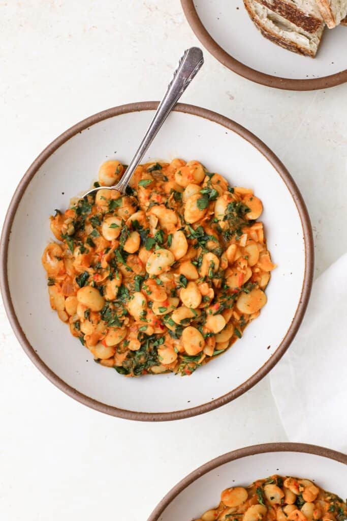 15 Minute Creamy Harissa Butter Beans - A Nourishing Plate
