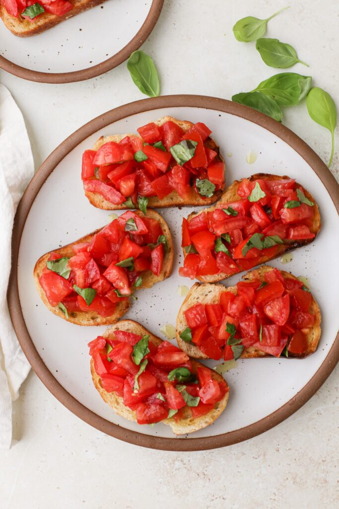 Bruschetta al Pomodoro (Classic Italian Tomato Appetizer) - A ...